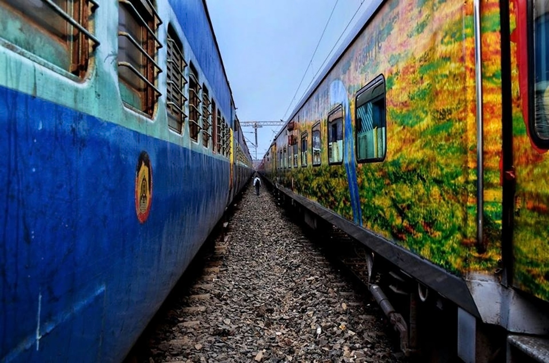 Fastest Trains in India That Makes Your Travel Easier - Travel RS